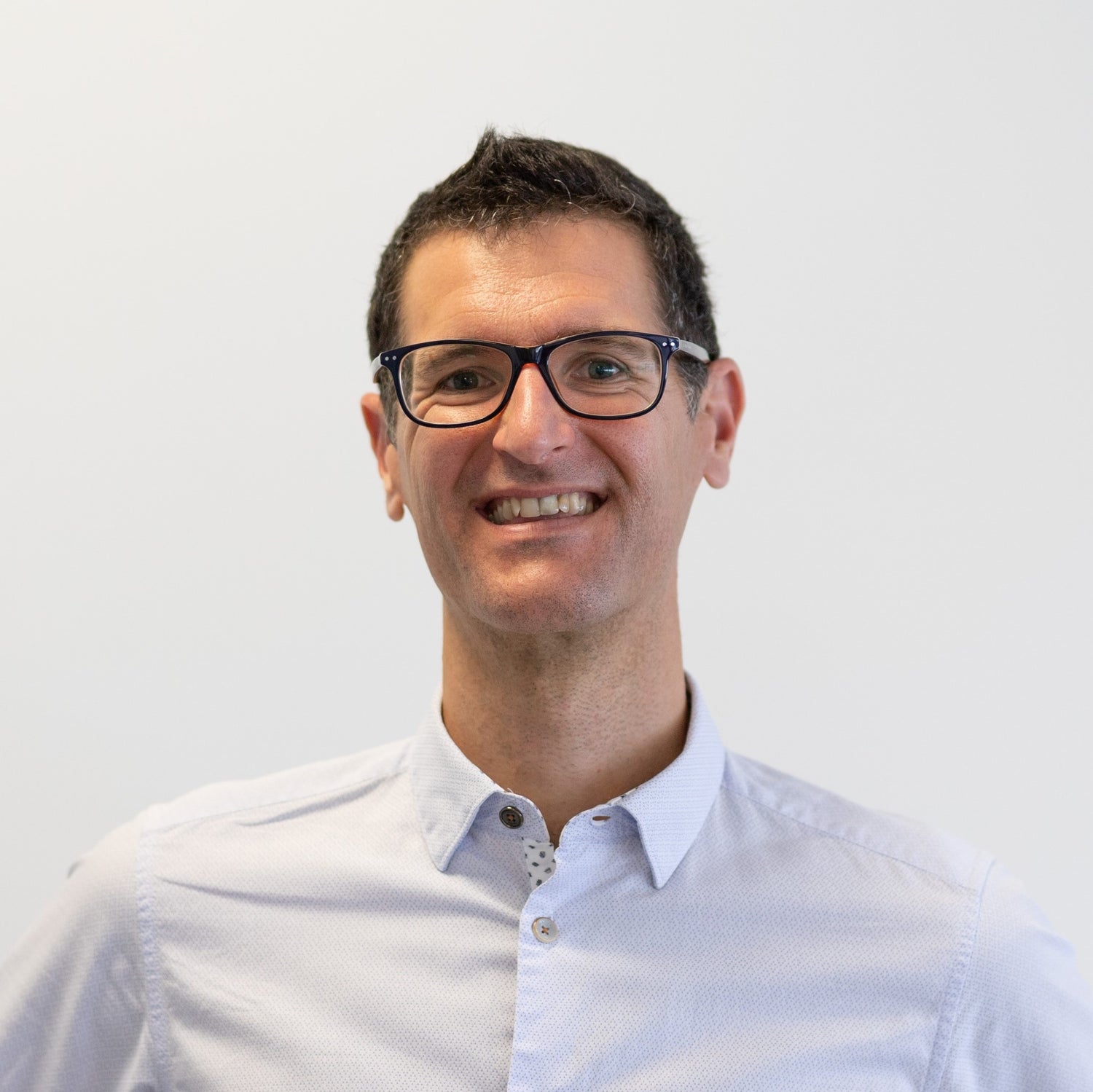 BMW i4-40 - Automotive benchmarking: Driveability evaluation | IDIADA